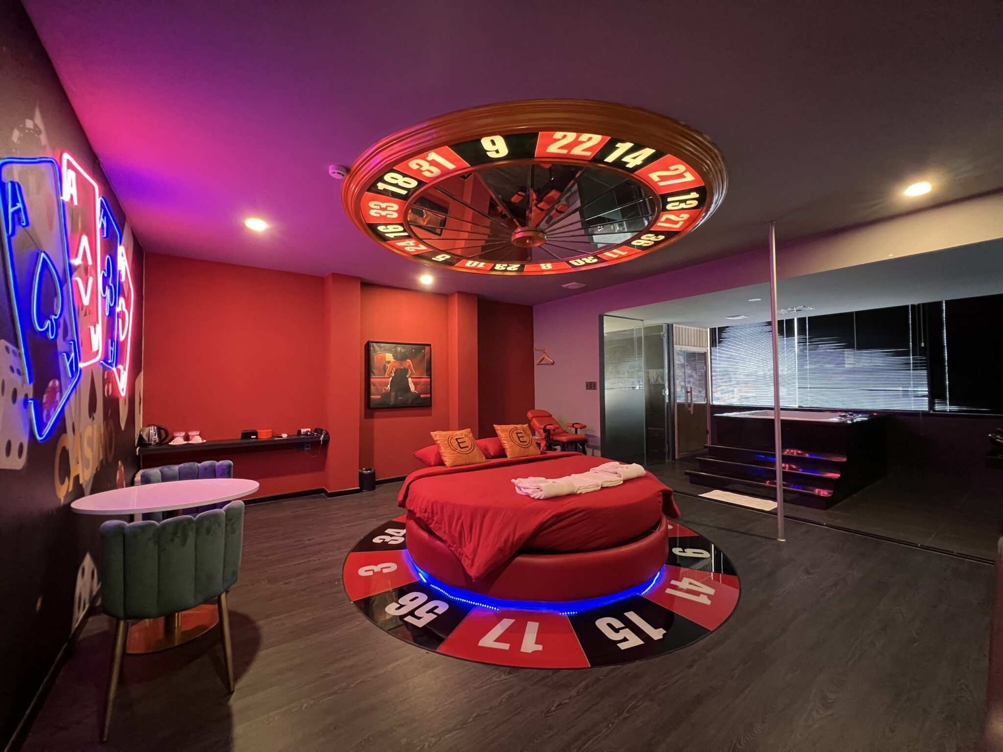 Eros Love Hotel - Khách sạn tình nhân - Eros Love Hotel
